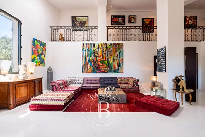 Appartement à vendre - Porto-Vecchio - 8 pièces - 5 chambres