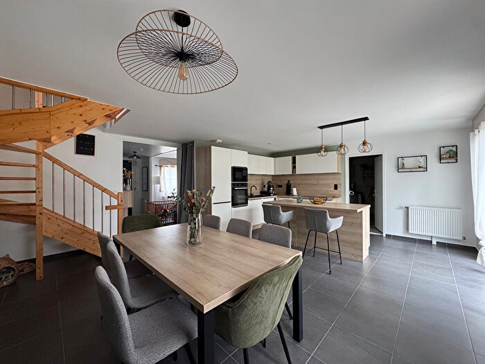 Maison à vendre - Mulsanne - 5 pièces - 3 chambres