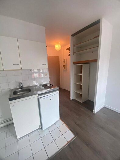 Appartement 1 pièce à louer - Gambetta, Courbevoie