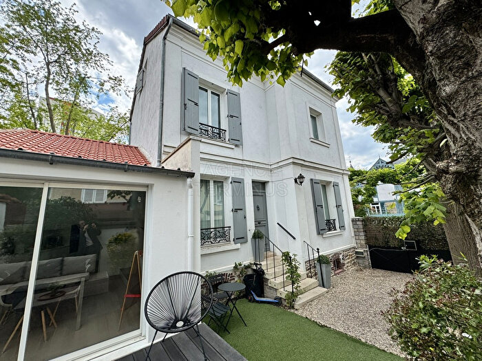Saint-Gratien, Mairie, Petit Lac : Maison 6 pièces à vendre