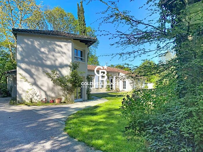 Maison 6 pièces à Chaniers, à vendre