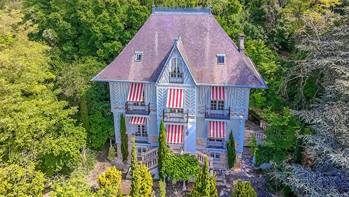 Maison à vendre - Herblay, Centre-ville - 9 pièces - 6 chambres