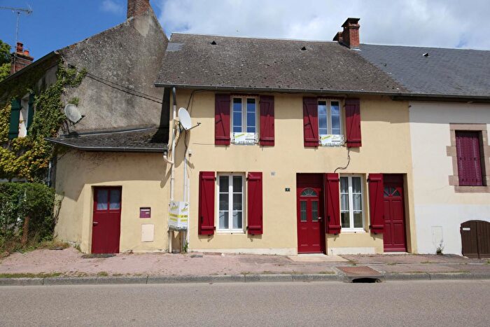 Maison 4 pièces à Mesvres, à vendre