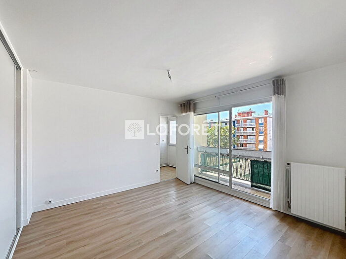 Appartement 1 pièce à Vitry-sur-Seine, Plateau, à vendre