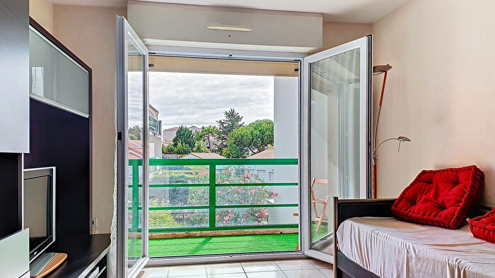 Les Sables-dOlonne, Les Roses, Route du Château dOlonne : Appartement 3 pièces à vendre