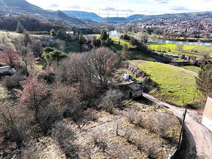 Maison à vendre - Millau, Causse Noir, Millau Plage, Graufesenque - 2 pièces - 1 chambre