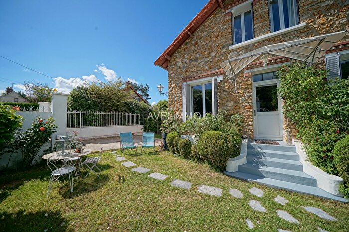 Maison 7 pièces à vendre - La Queue-lez-Yvelines, La Queue-les-Yvelines