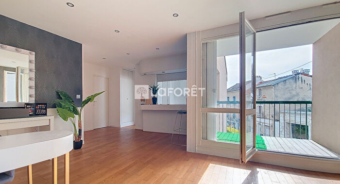 Appartement 2 pièces à Montmorency, Centre Montmorency, à vendre