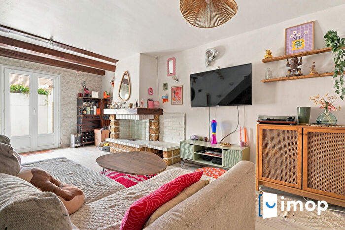 Cergy, Grand Centre : Maison 4 pièces à vendre