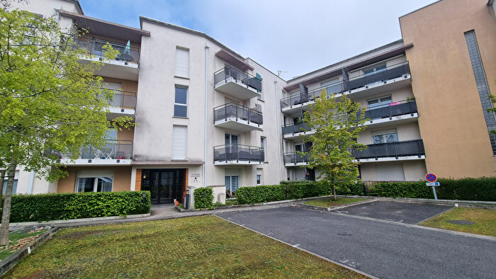 Appartement à vendre - Bourges, Aéroport, Vauvert, Pierrelay, Pissevieille - 3 pièces - 2 chambres