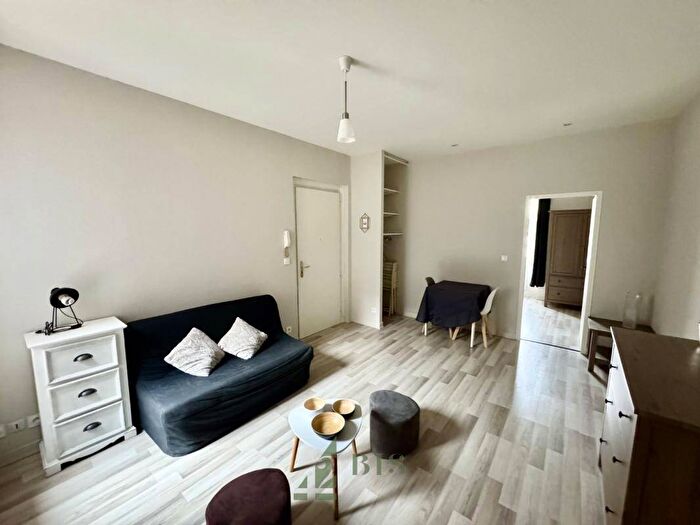 Appartement à louer - Roanne - 2 pièces - 1 chambre