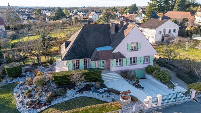 Maison à vendre - Louhans - 7 pièces - 5 chambres