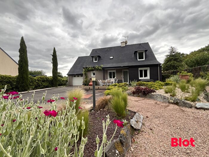 Crevin - Maison 6 pièces à vendre