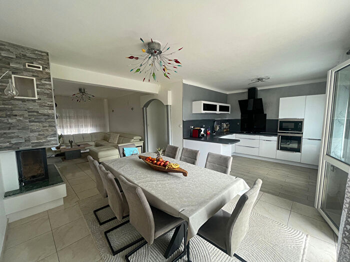 Maison à vendre - Nevers, Montôts, Grande Pâture - 7 pièces - 4 chambres