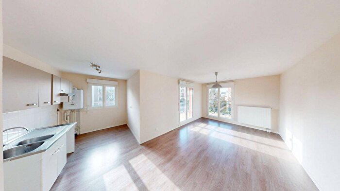 Appartement à louer - Orléans - 3 pièces - 2 chambres