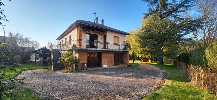 Maison à vendre - Eyzin-Pinet - 6 pièces - 4 chambres