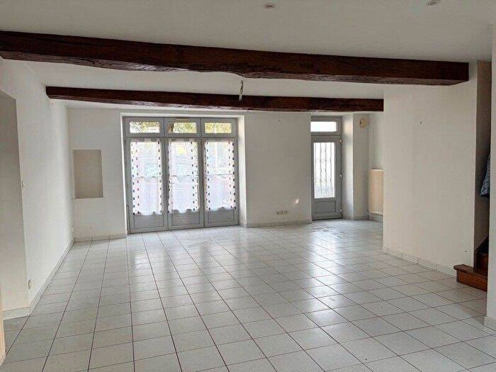 Maison à louer - Bellevigny - 4 pièces - 3 chambres