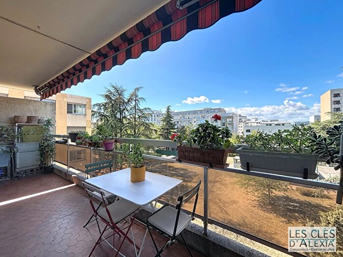 Appartement 4 pièces à Villeurbanne, Grand Clément, à vendre