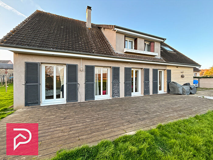 Maison à vendre - Beaumont-le-Roger - 8 pièces - 6 chambres