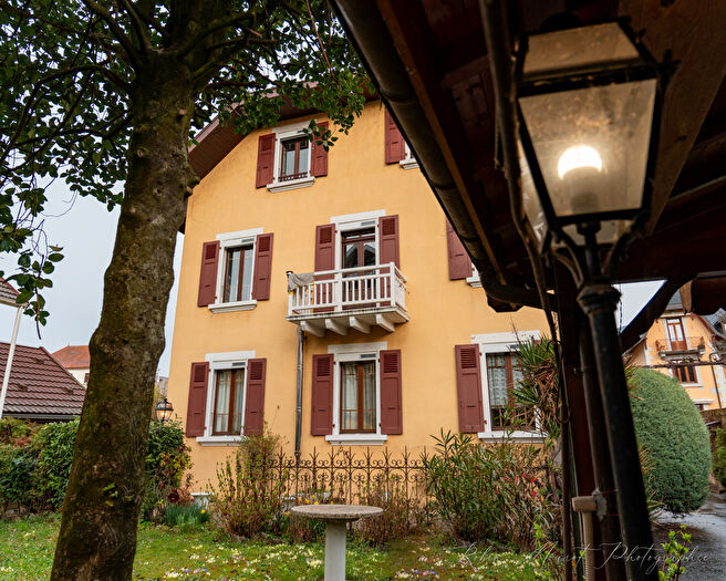 Maison à vendre - Annecy, Parc des Sports, Fier - 6 pièces - 5 chambres