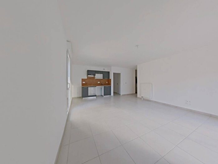 Appartement à louer - Les Fontaines, Tours - 4 pièces - 3 chambres