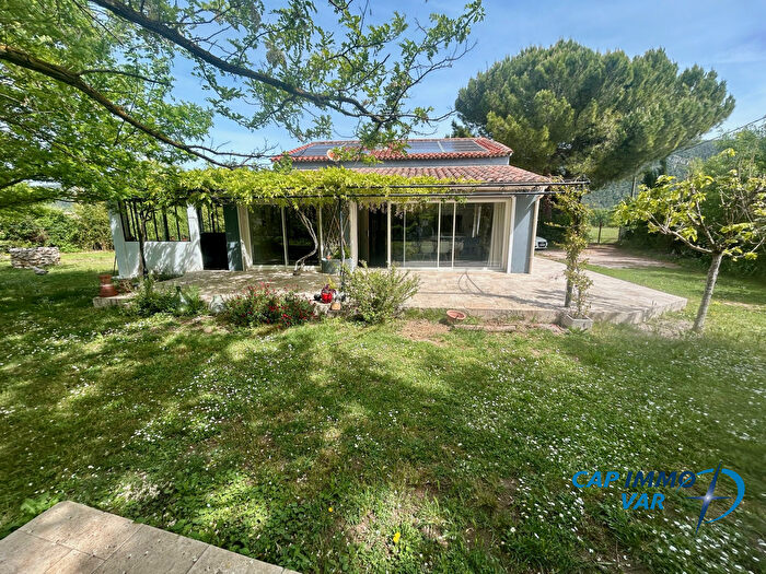 Signes : Maison 6 pièces à vendre