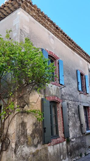 Maison à vendre - Buisson - 6 pièces - 3 chambres