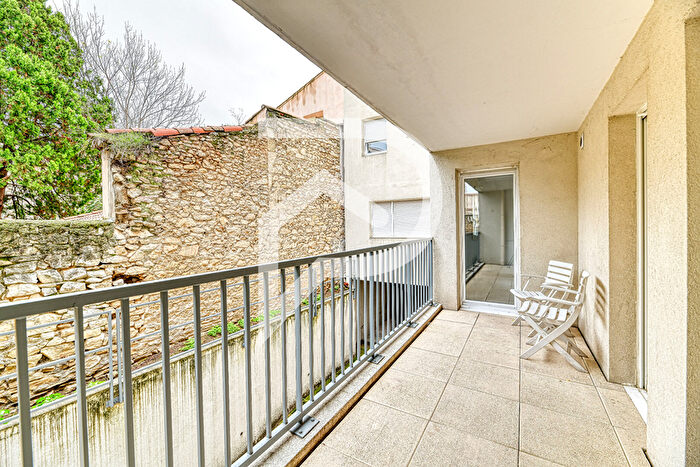 Appartement à louer - Nîmes, Carmes - 3 pièces - 2 chambres