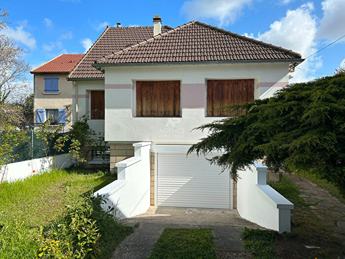 Le Mesnil-le-Roi - Maison 4 pièces à louer
