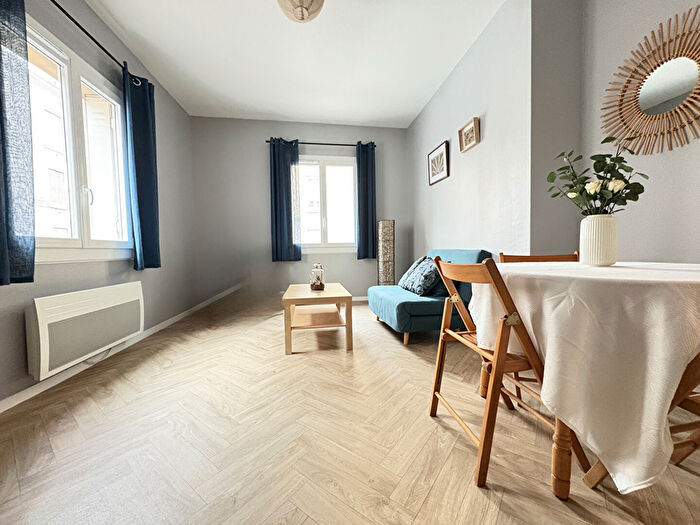 Appartement à vendre - Dijon, Centre-ville - 2 pièces - 1 chambre