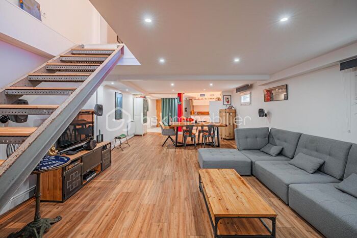 Appartement à vendre - Chambéry, Centre-ville - 3 pièces - 2 chambres