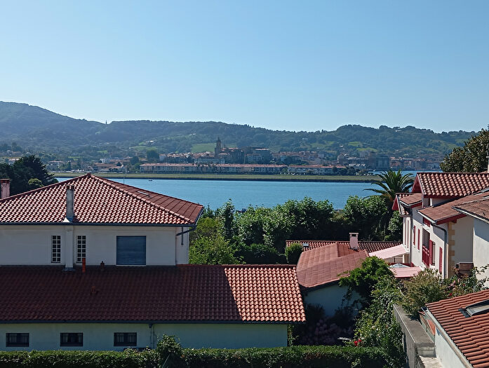 Appartement à vendre - Hendaye, Ville - 4 pièces - 3 chambres