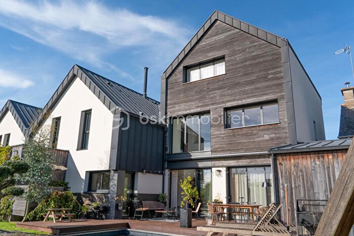 Maison à vendre - Quartiers Nord-Est, Patton, Bellangerais - 7 pièces - 6 chambres