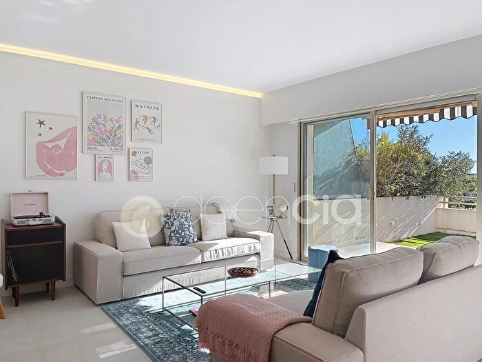 Appartement à vendre - Cannes, Croix des Gardes - 3 pièces - 2 chambres