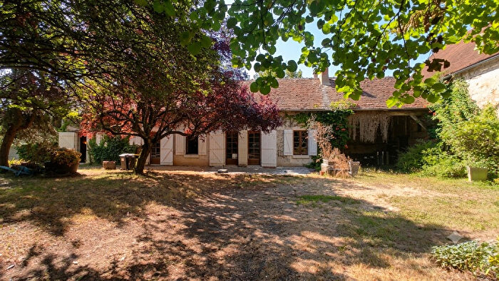Maison 4 pièces à Vellèches, à vendre