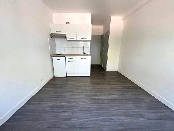 Centre Ville, Aix-en-Provence - Appartement 1 pièce à louer