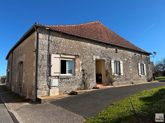 Maison 8 pièces à vendre - Berneuil