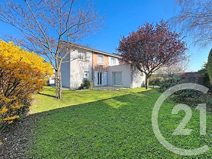 Maison à vendre - Cournon-dAuvergne, Vergers, Pointilloux - 6 pièces - 4 chambres