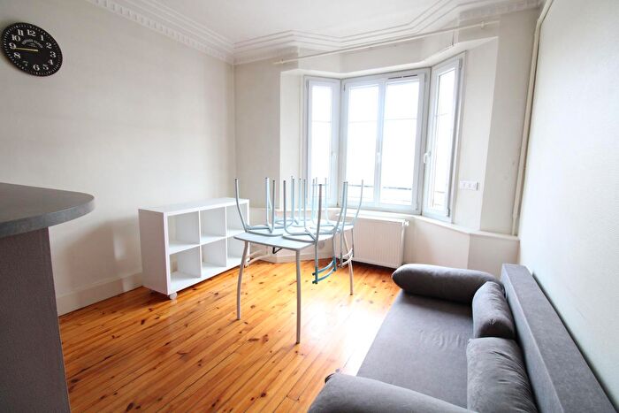Le Puy-en-Velay, Saint-Jean, République : Appartement 2 pièces à louer