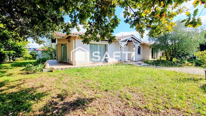 Maison à vendre - Gujan-Mestras, Mestras - 5 pièces - 4 chambres