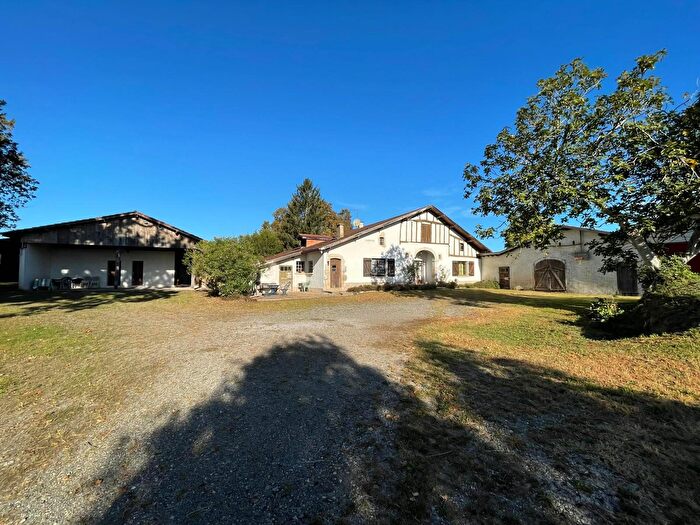 Maison 7 pièces à Pouillon, à vendre