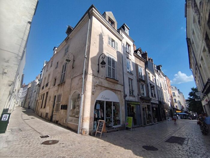 Appartement 1 pièce à louer à Orléans, Cathédrale, Jeanne d'Arc