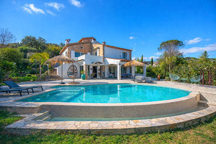 Maison à vendre - Mandelieu-la-Napoule, Minelle - 6 pièces - 5 chambres