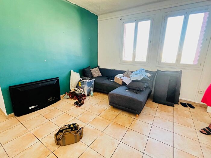 Appartement à vendre - Marseille e , Le Canet - 3 pièces - 2 chambres