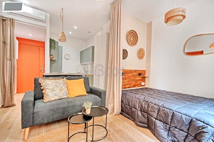 Appartement à louer - Toulon, Centre-ville - 1 pièce