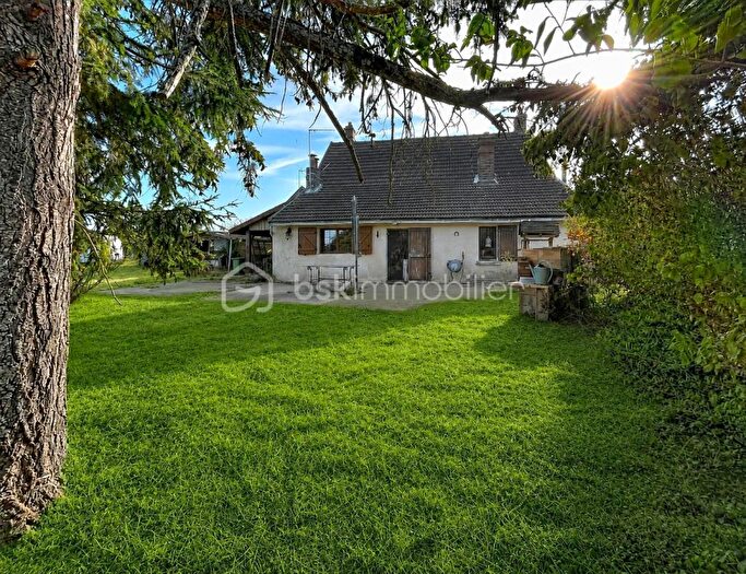Maison 6 pièces à vendre à Dicy