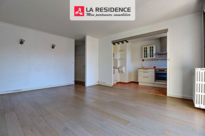 Appartement à vendre - Saint-Germain-en-Laye - 3 pièces - 2 chambres