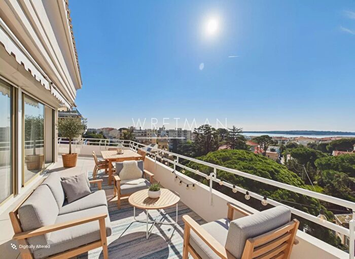 Appartement à vendre - Cannes, Pointe Croisette - 6 pièces - 3 chambres