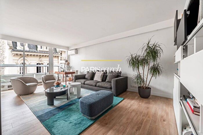 Appartement à louer - Porte Dauphine, Paris ème arrondissement - 5 pièces - 3 chambres