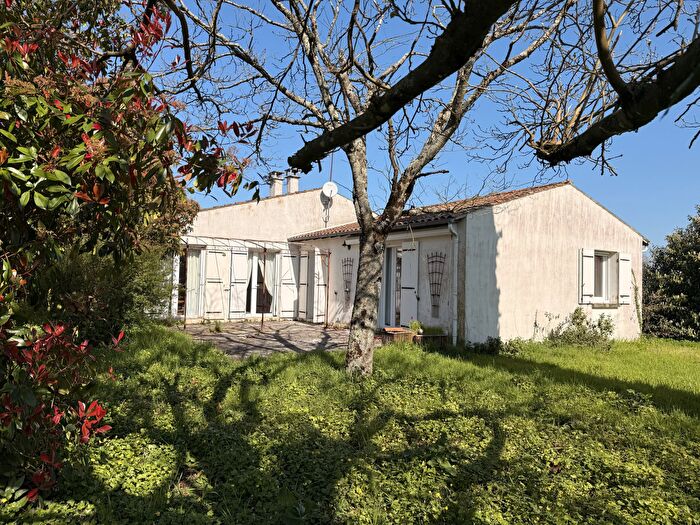 Maison à vendre - Cozes - 4 pièces - 3 chambres